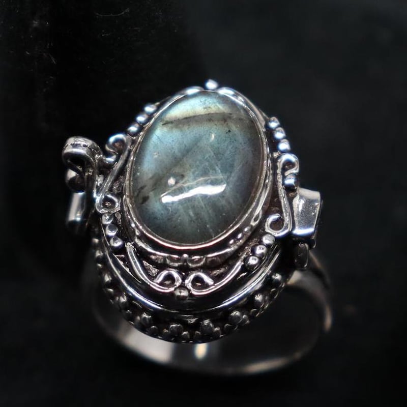 Poison Ring - Etsy