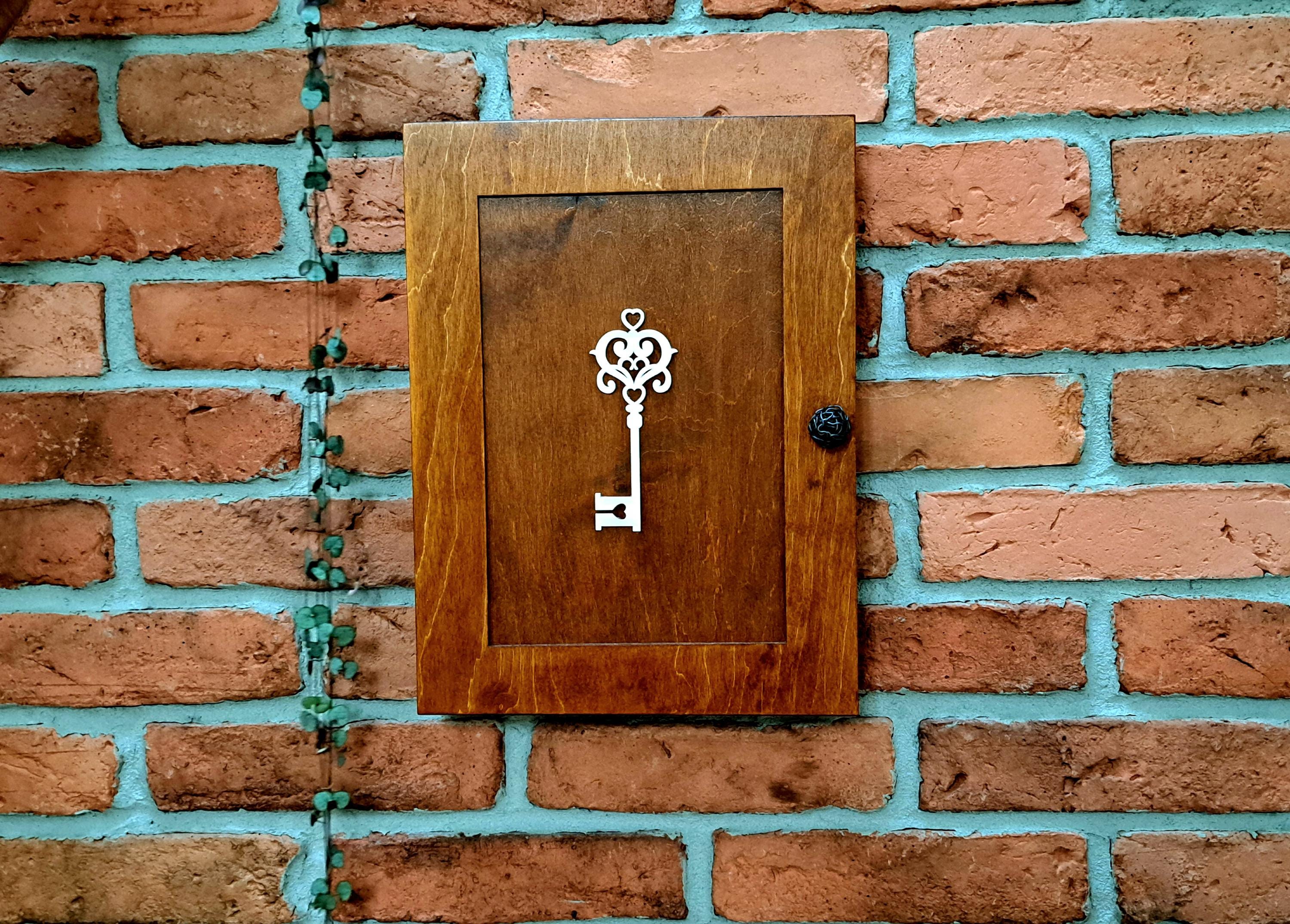 Oak Shutters Natural Wooden Family Big Key Box and Decor Key, Hanging ...