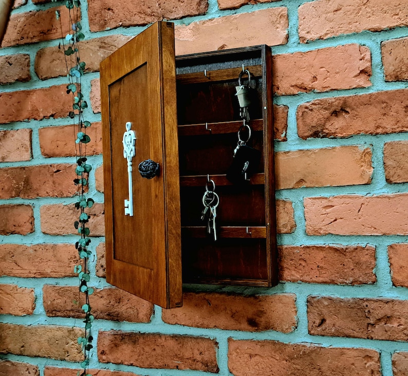 Oak Shutters Natural Wooden Family Big Key Box and Decor Key, Hanging ...