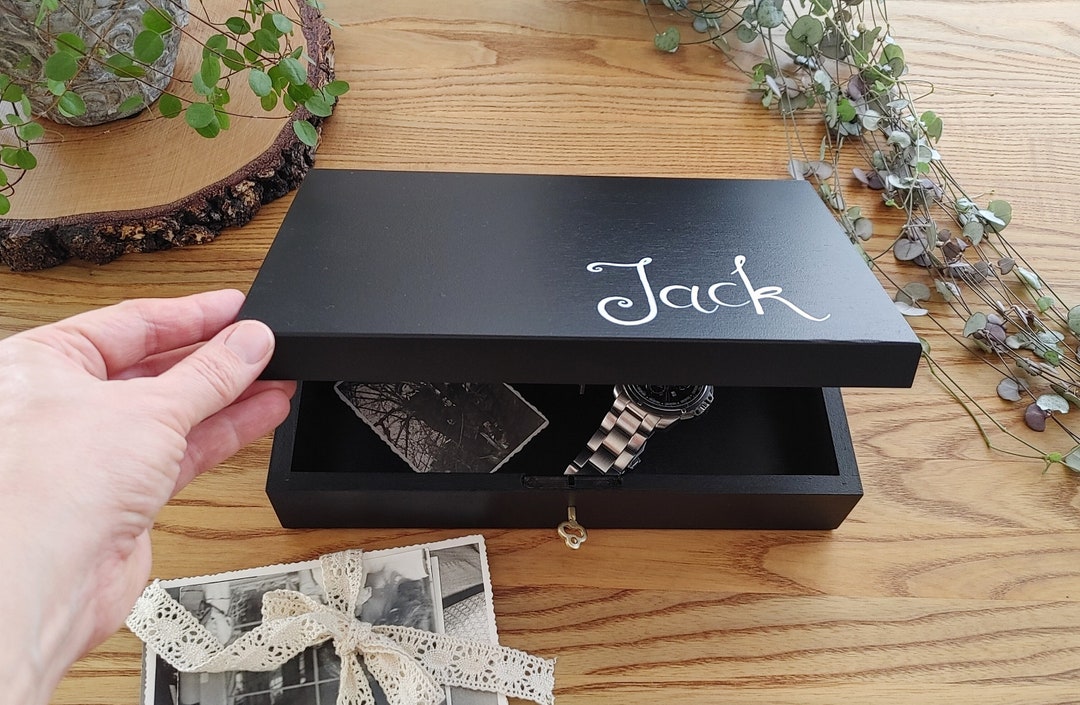 Lockable Natural Wooden Box With Lid and a Key, Storage Chest Keepsake ...