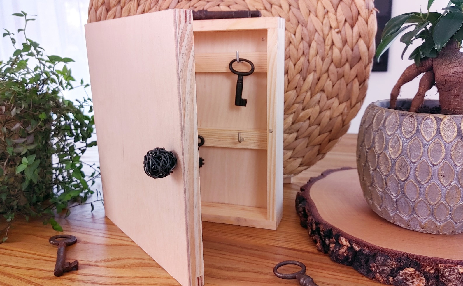 Natural Wooden Key Box, Hanging Key Box, Key Hooks, Rustic Cay Cabinet ...