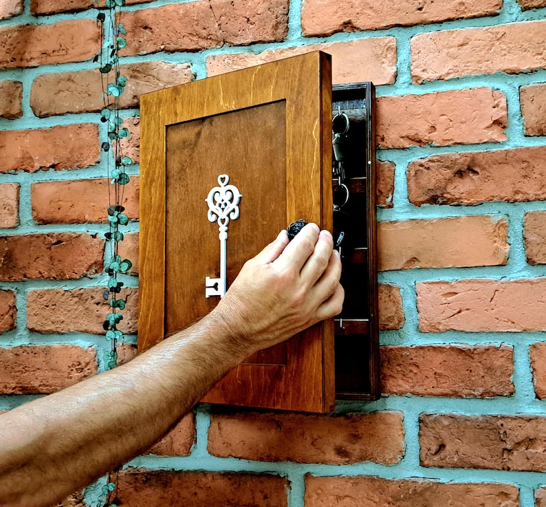 Oak Shutters Natural Wooden Family Big Key Box and Decor Key, Hanging ...