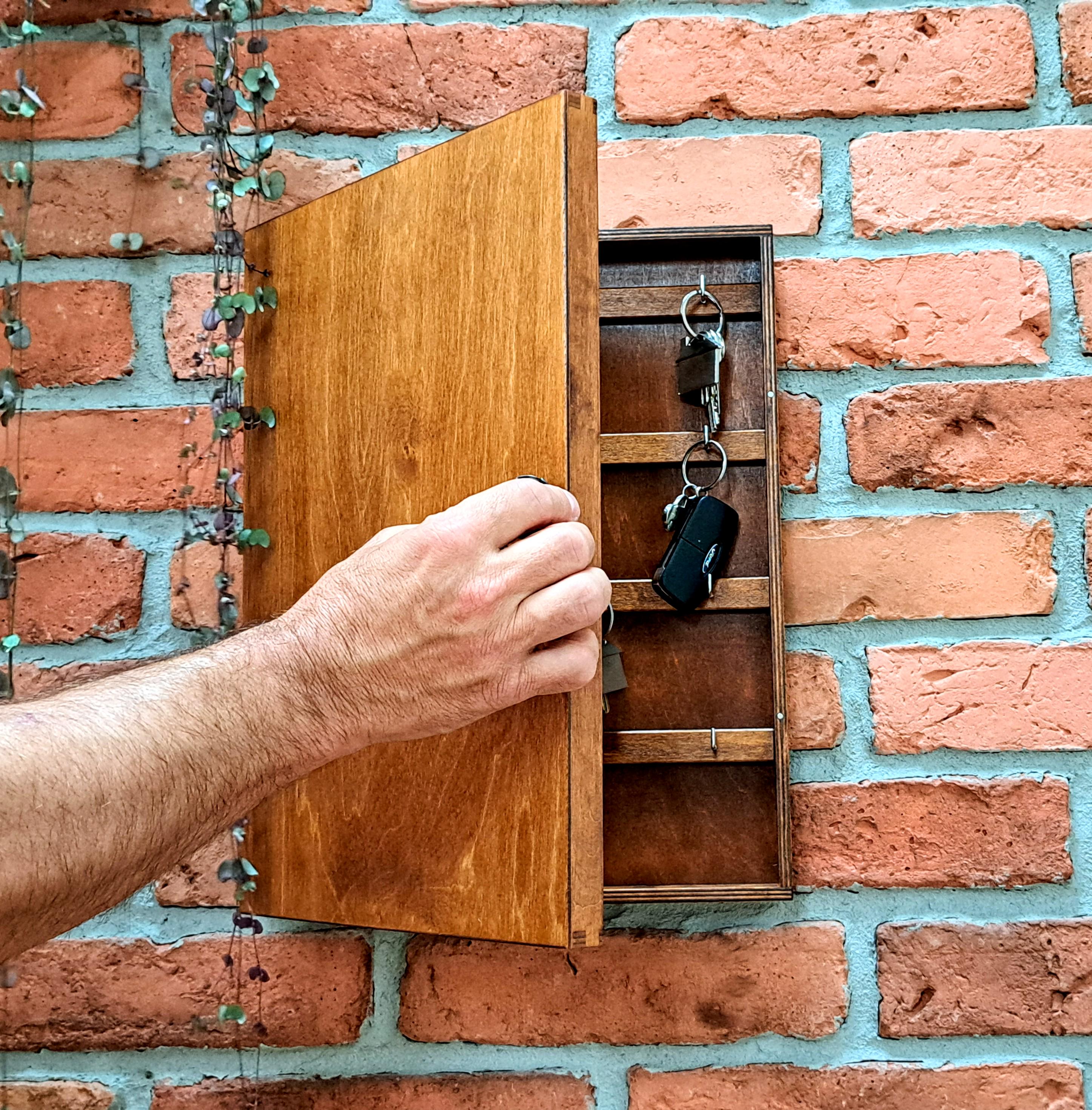Personalized Natural Wooden Family Big Key Box, Oak Color, Hanging Key ...