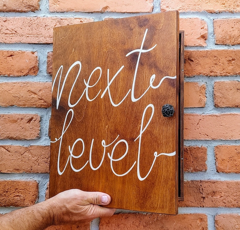 Personalized Family Name Sign Wooden Key Holder, Key Hanger, Wall Key ...