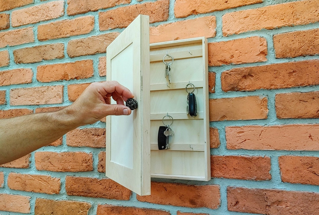 Shutters Natural Wooden Family Big Key Box, Hanging Key Box, Key Hooks ...