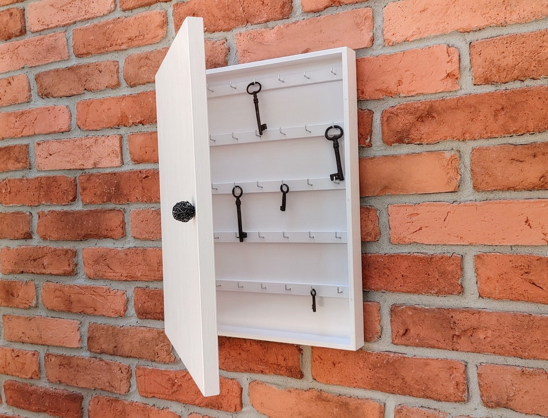 Extra Large Natural Wooden 35 Keys Box, Hanging Key Organizer, 35 Key ...