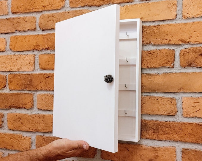 Natural Wooden Family Big Key Box, Hanging Key Box, Key Hooks, White ...