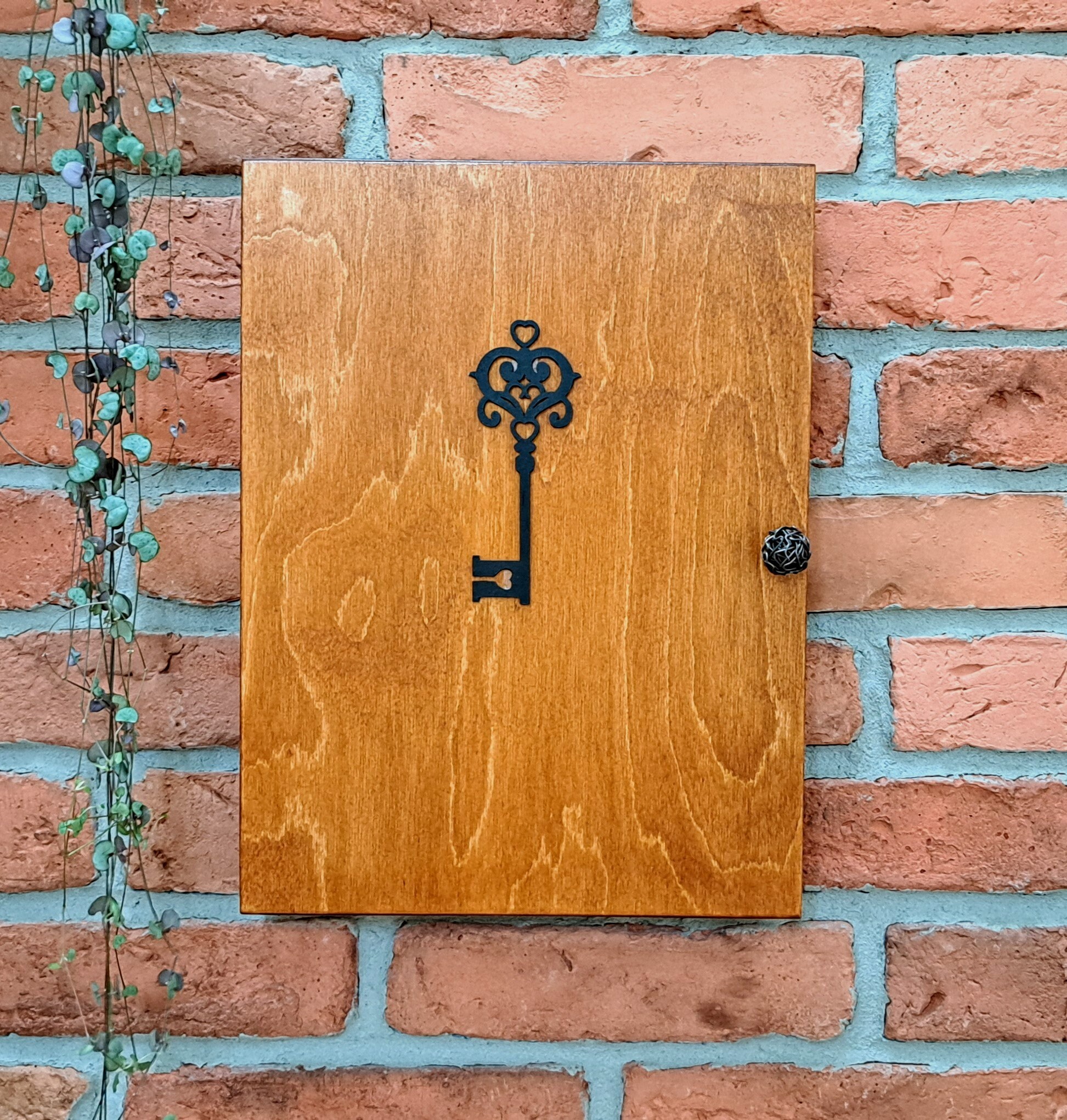 Personalized Natural Wooden Family Key Box, Hanging Key Box, Key Hooks ...