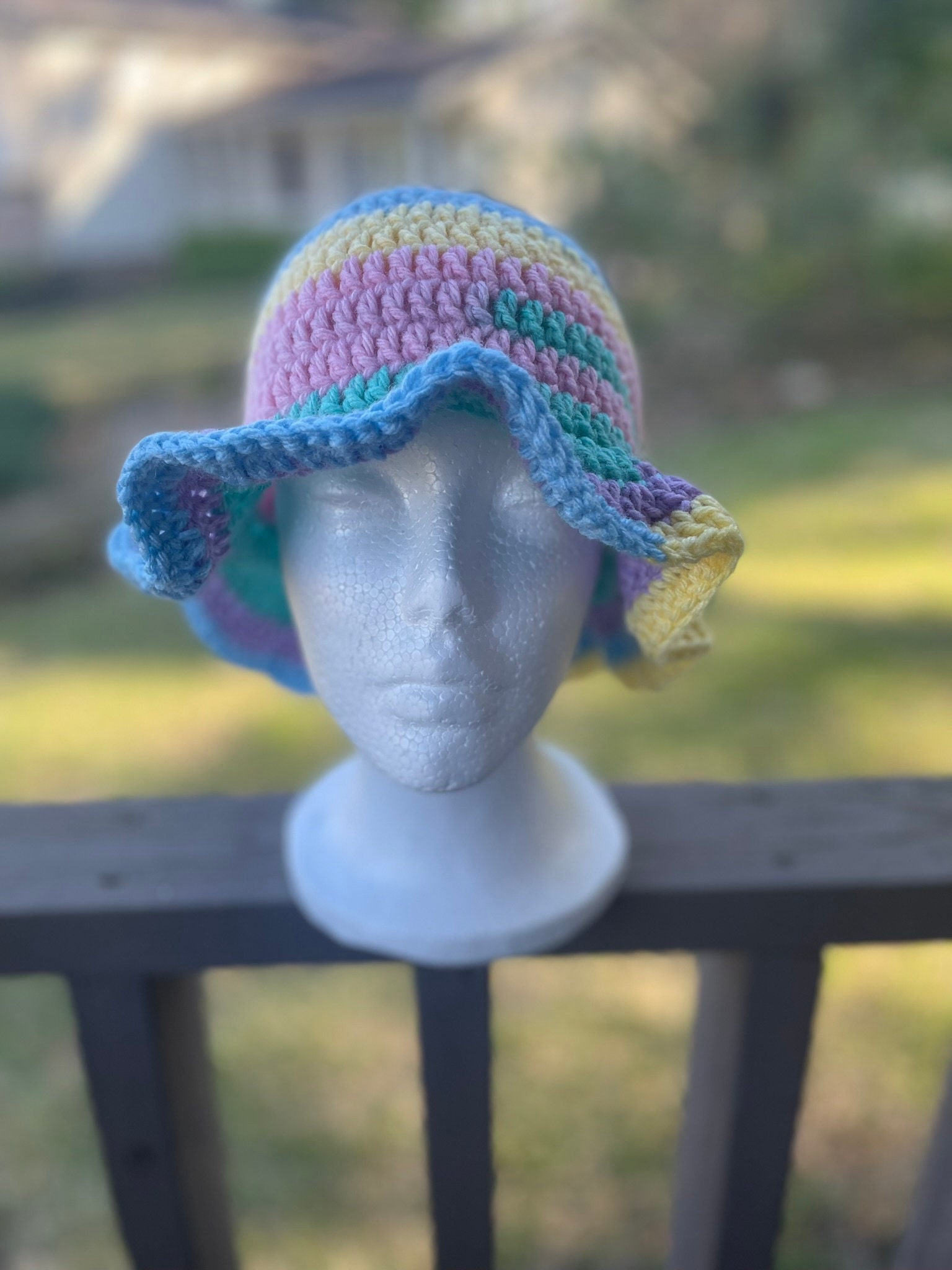 Crochet Bucket Hat Wavy Brim - Etsy