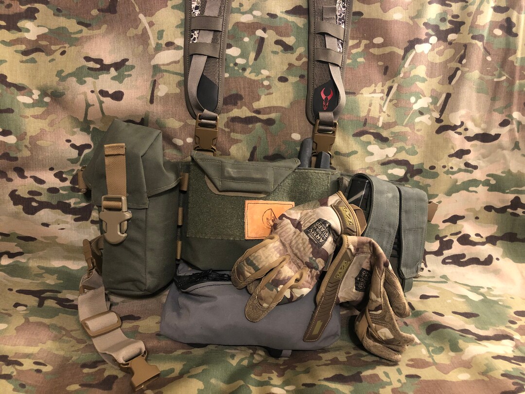 Dauntless Slim Chest Rig - Etsy