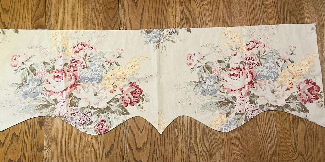 Floral Scalloped Valance, Cottage Window Treatment, Country Curtains - Etsy