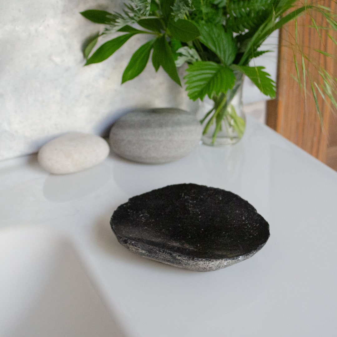Minimalist Stone Soap Dish for Bathroom, Simply Modern Black Soap Saver ...