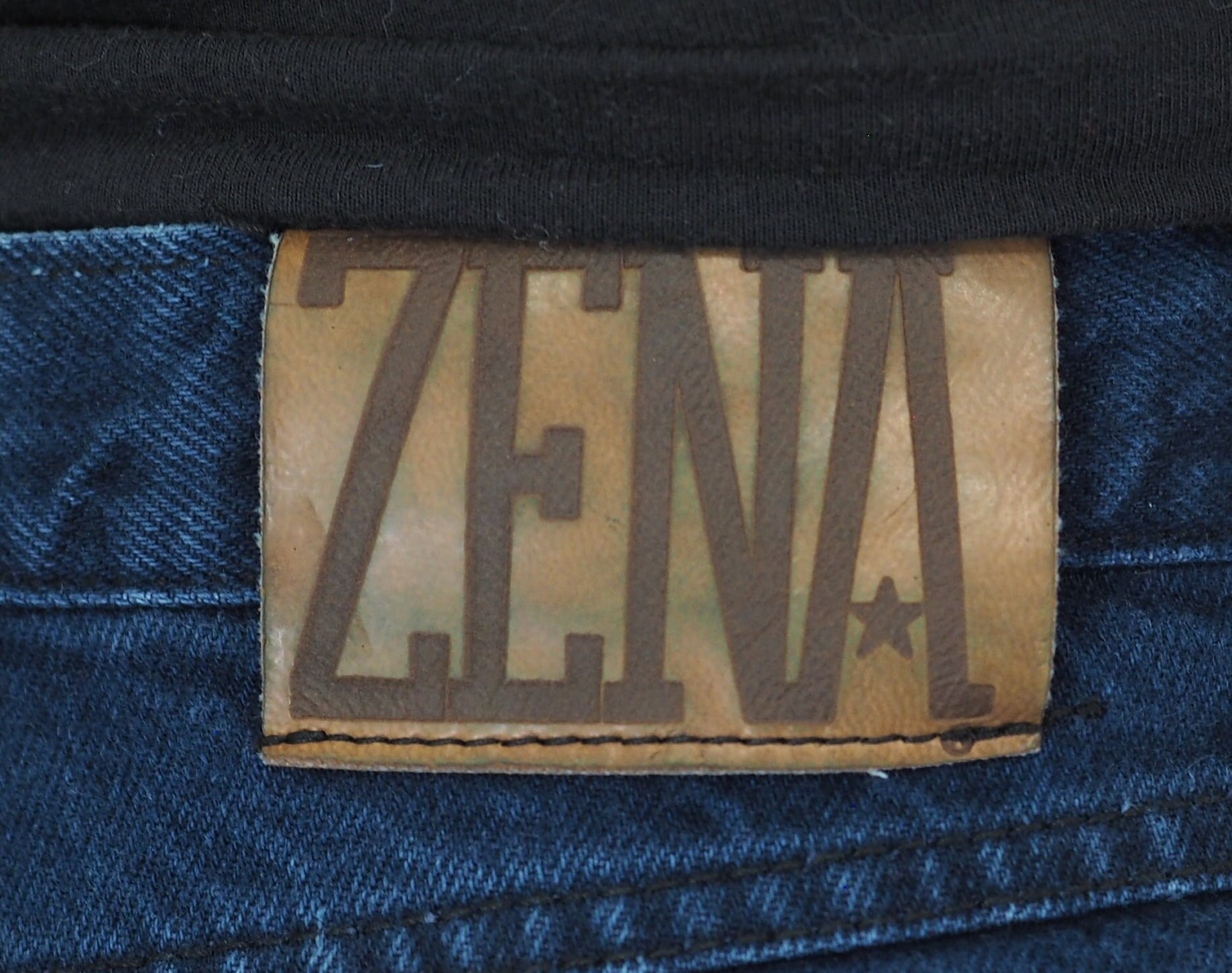 Classic 90s Vintage Zena Jeans High Waisted Curvy Fit Tapered Leg Dark ...