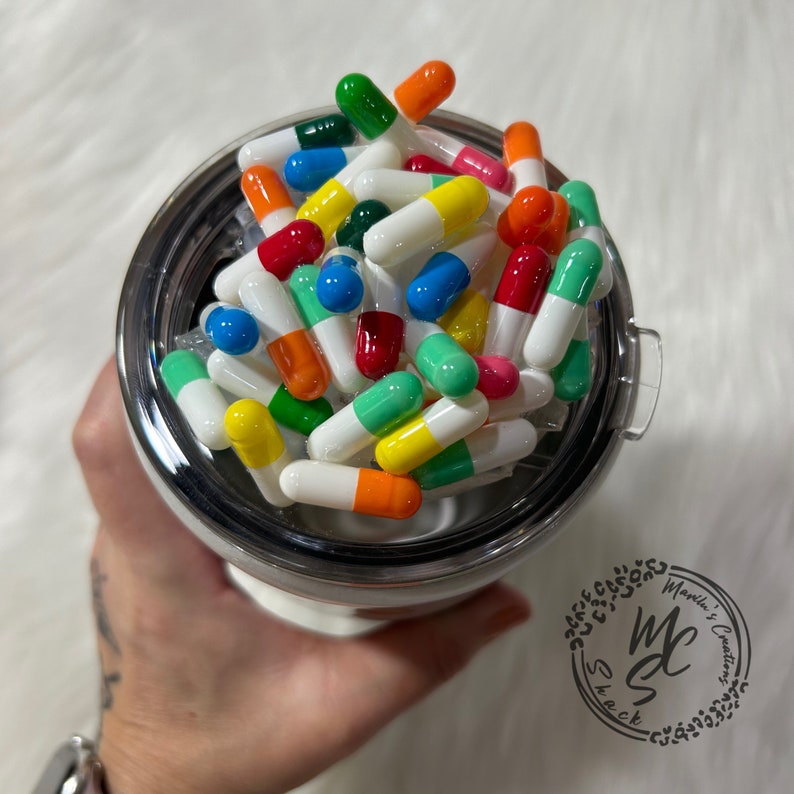 LPN Tumbler With 3D Pills Topper: Glitter Nurse Cup - Etsy