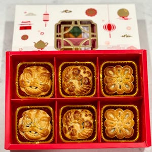 Traditional Mooncake Gift Box, Chinese New Year, Spring Festival, Mid ...