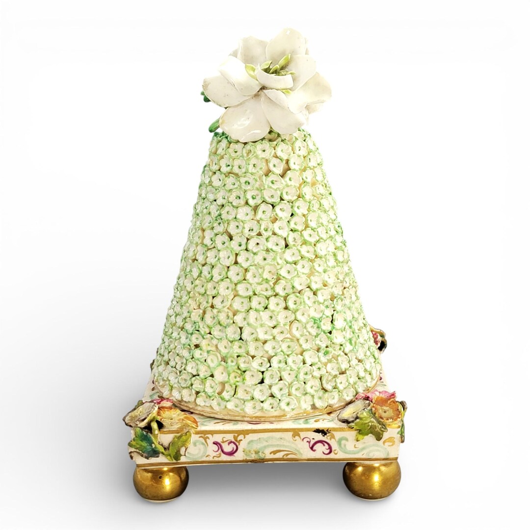 German Porcelain Inkstand With Pyramidal Schneeballen Cover, Saxony, C ...