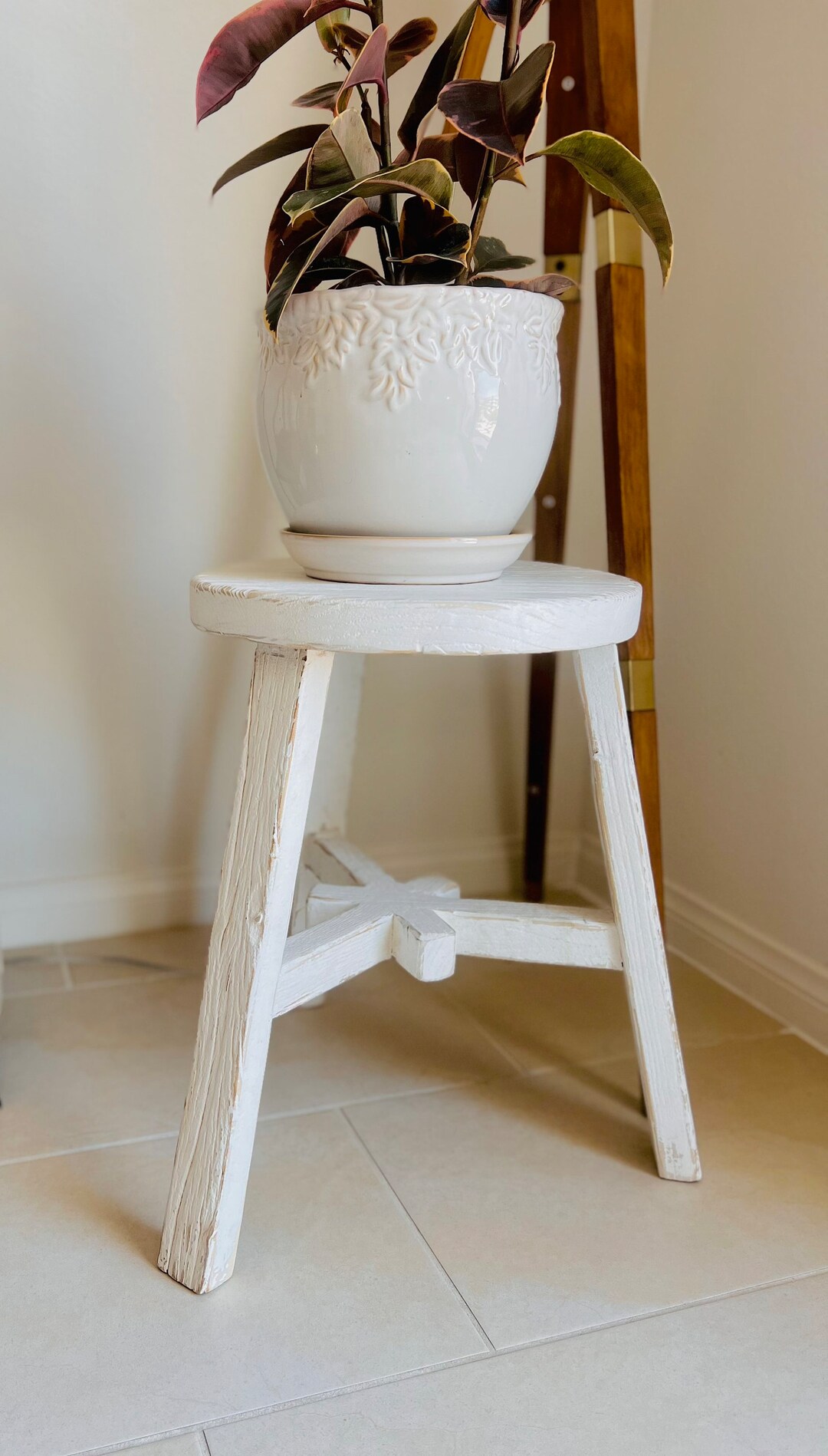 White Wash Elm Wood Round Stool Weathered / Round Side Table size ...