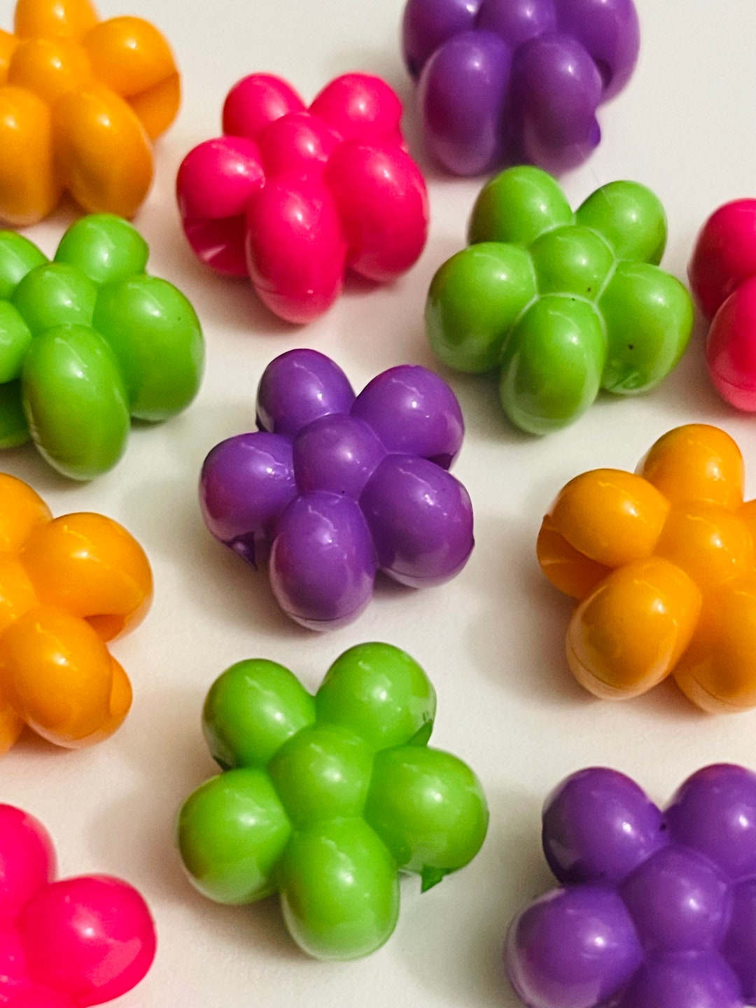 Qty 12-piece Acrylic Assorted Mix Chunky Daisy Beads Size 16mm, Large ...