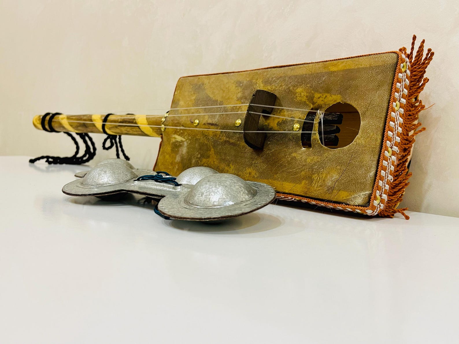Set Consisting of Guembri and Qraqeb, Moroccan Pro Gnawa Instrument ...