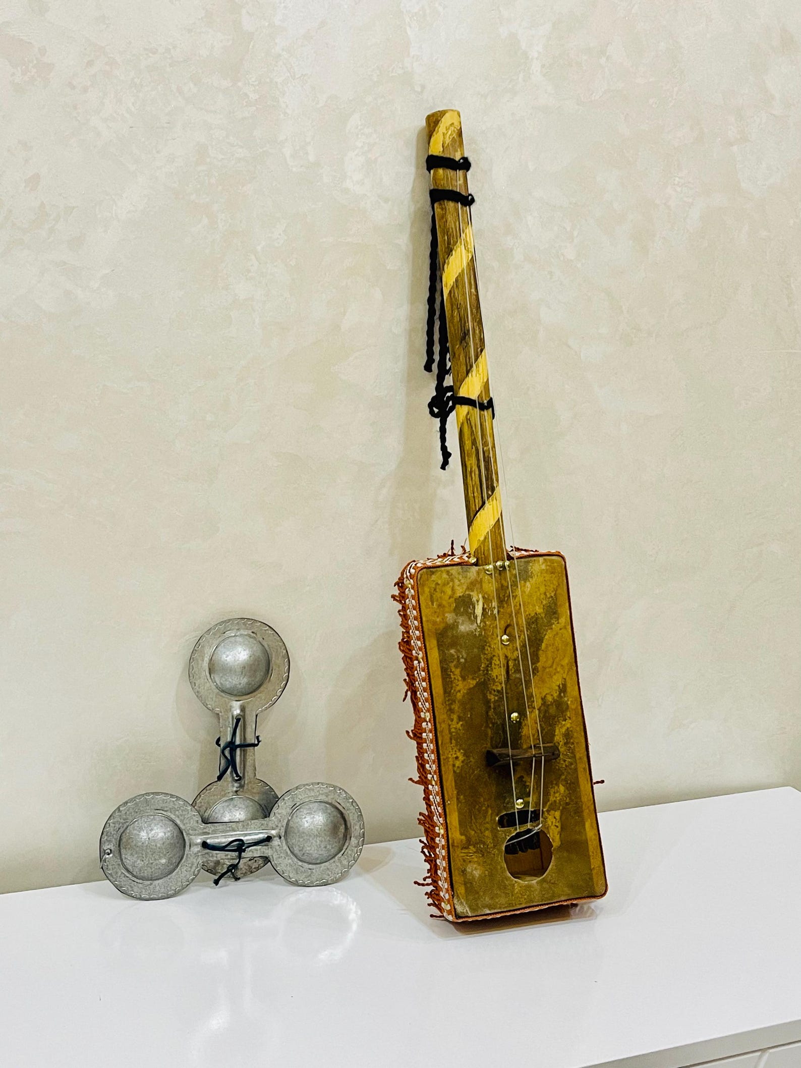 Set Consisting of Guembri and Qraqeb, Moroccan Pro Gnawa Instrument ...