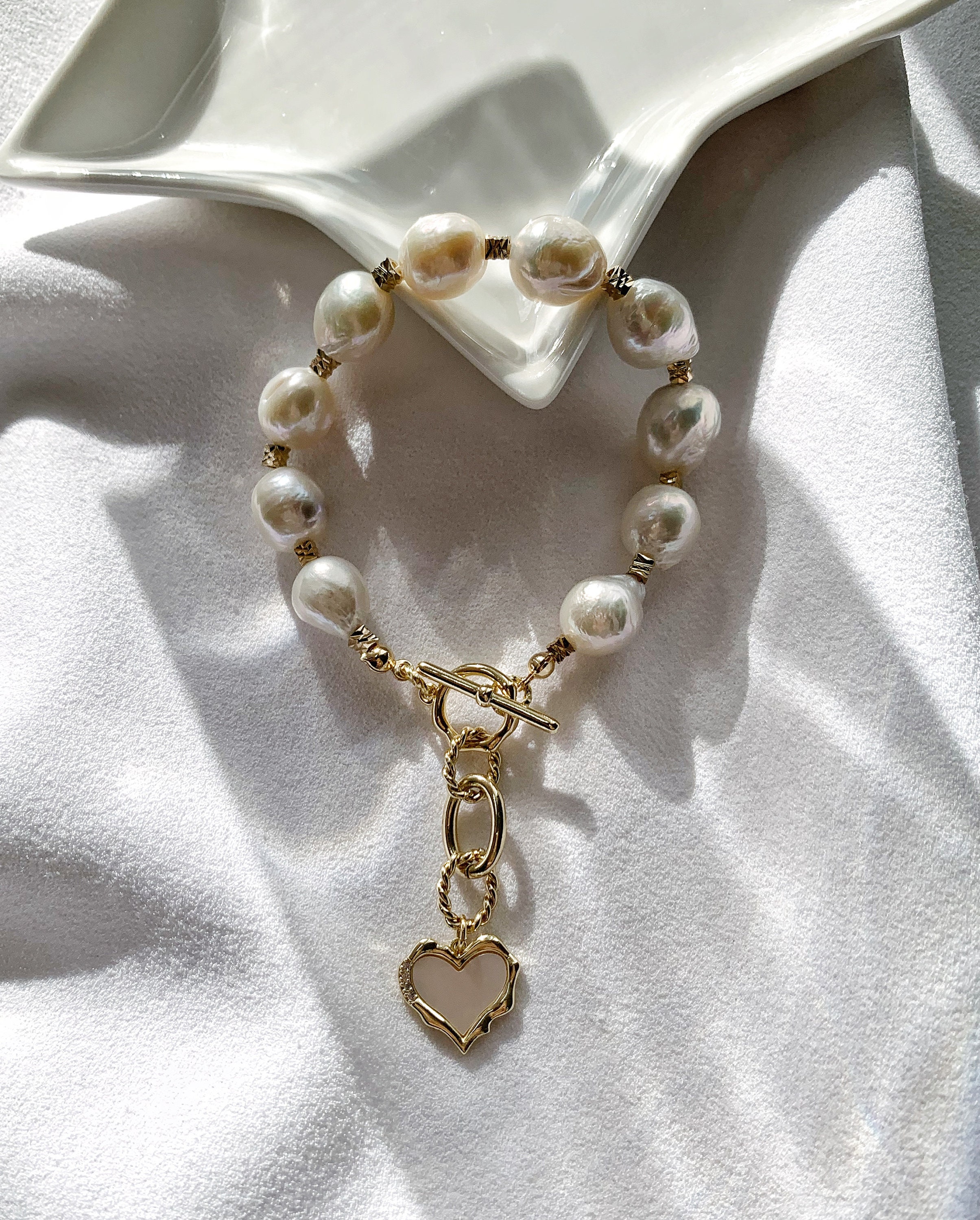 Large Baroque Pearls Bracelet. Ripple Freshwater Edison Pearls. Heart ...