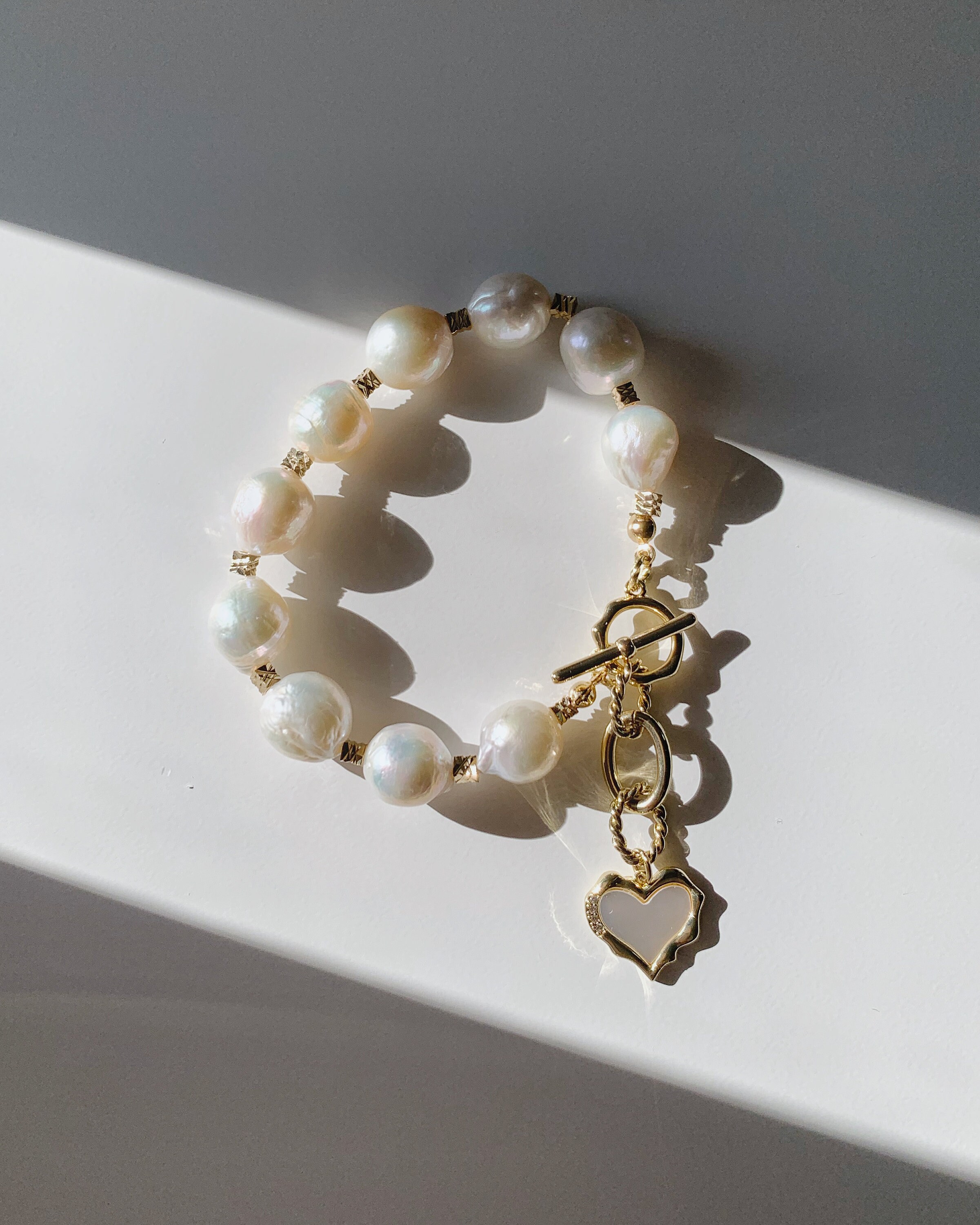 Large Baroque Pearls Bracelet. Ripple Freshwater Edison Pearls. Heart ...