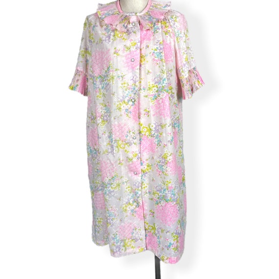 Vintage 70s Light Floral Print House Coat with Peter … - Gem