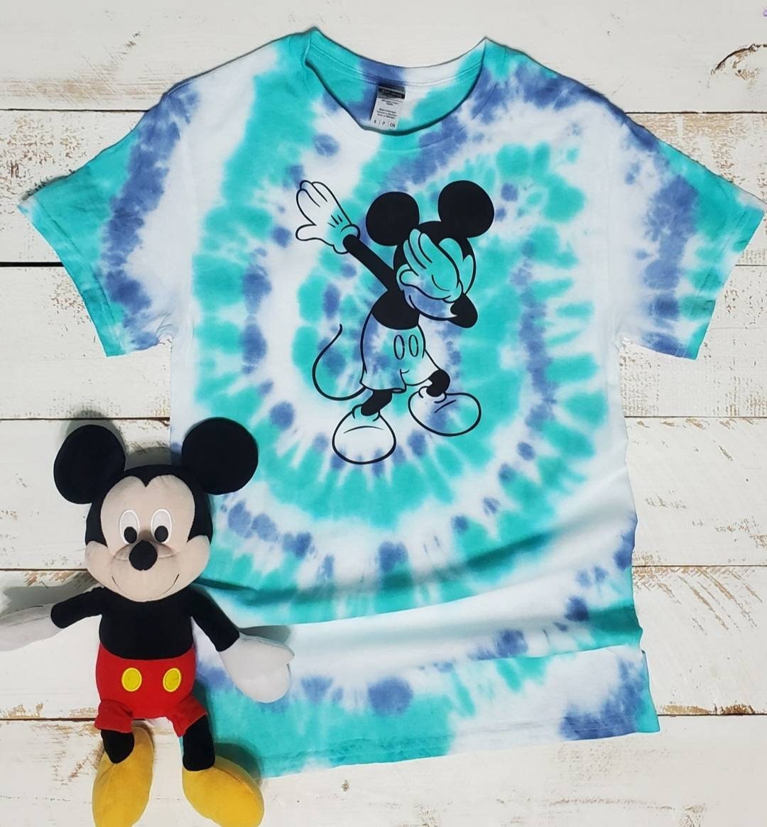 DABBING MICKEY SHIRT | Mickey Mouse Shirt | Disney Shirt. Perfect for ...