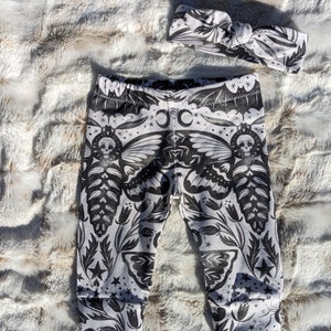 Goth Baby Clothing Set - Sugar Skull Shirt Damask Deathshead Moth Pants ...