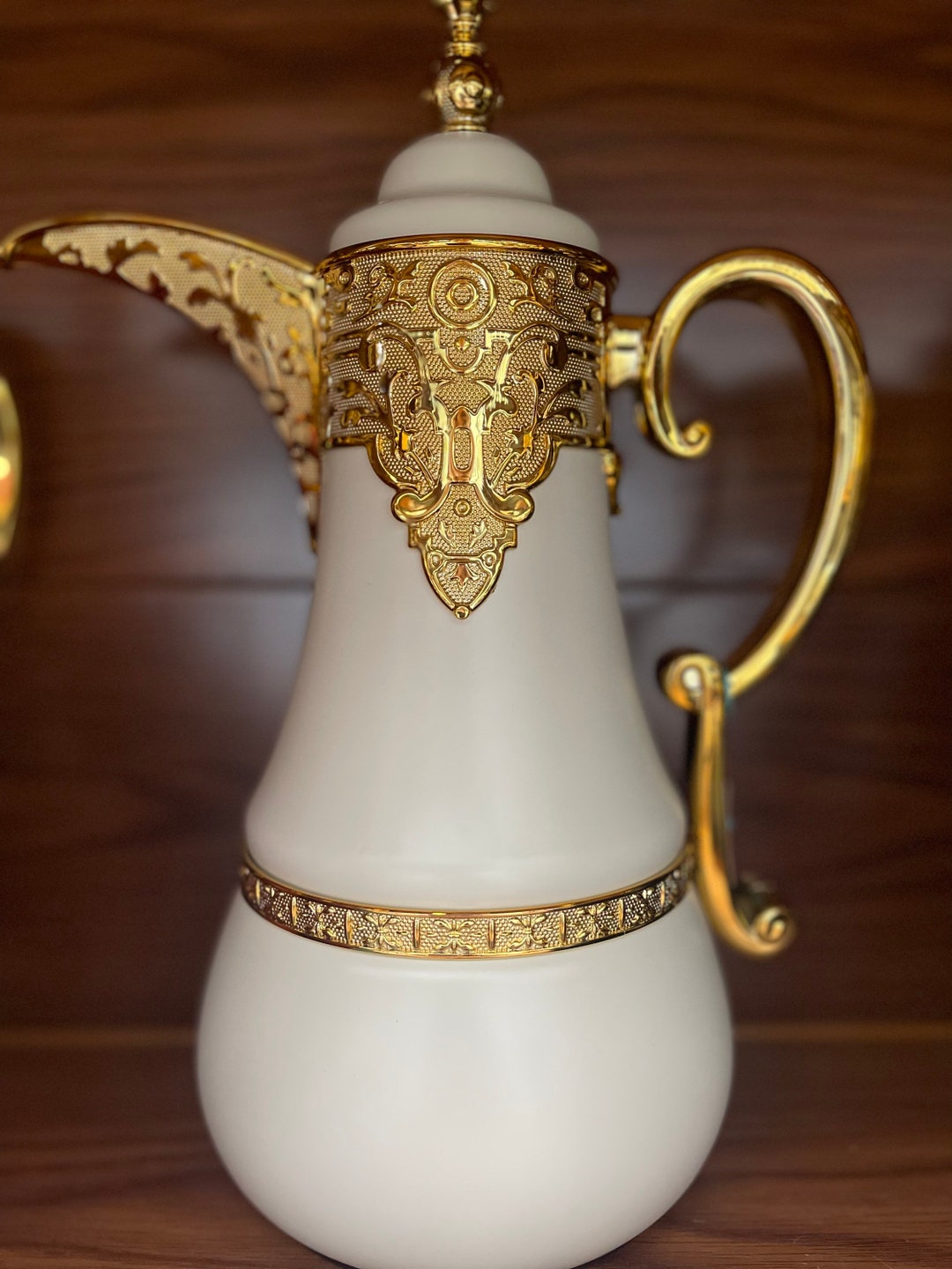 Elegant Arabic Coffee Thermos Flask. It Comes in Three Colors. Black ...