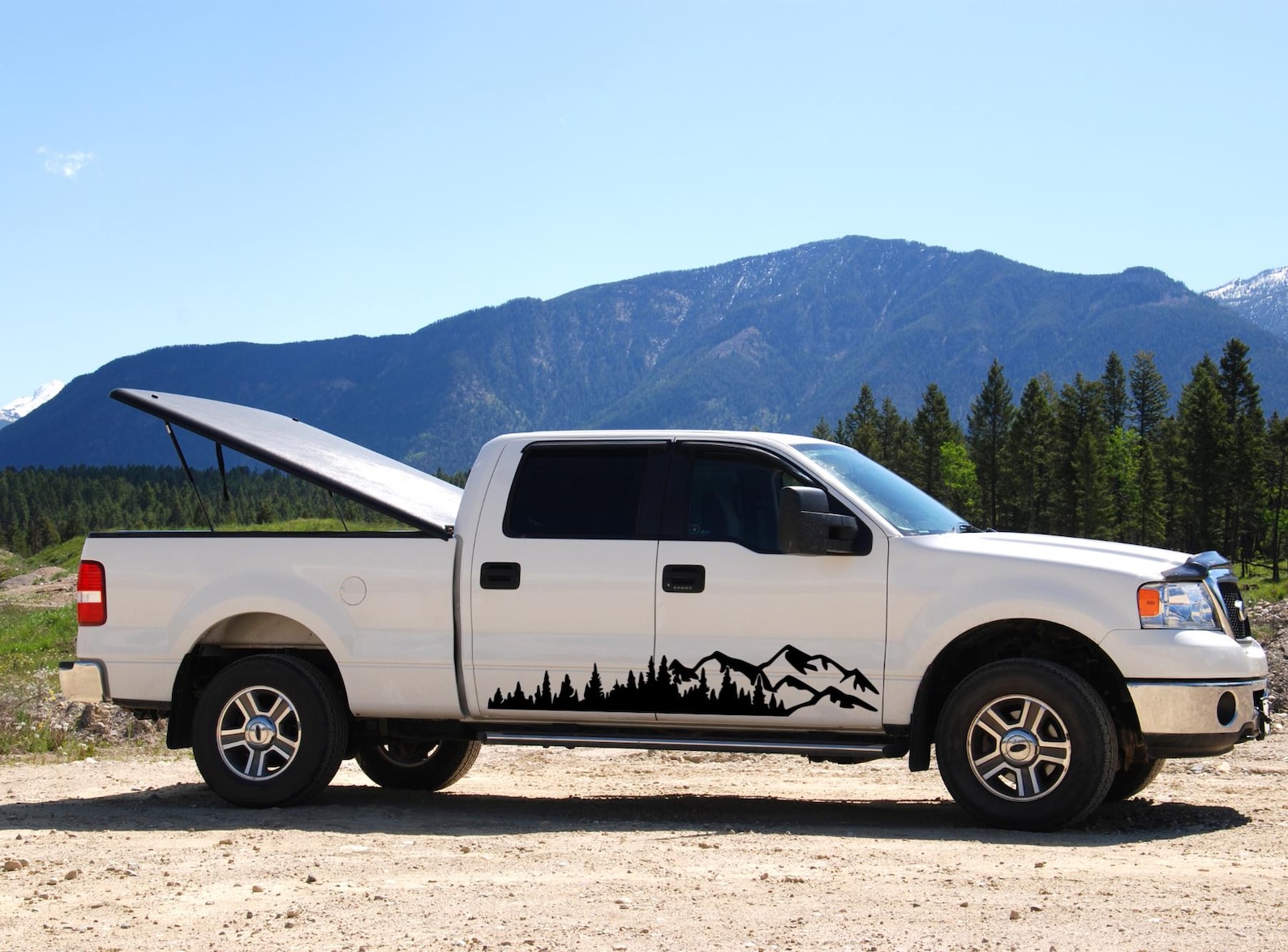 Vehicle Graphic SVG, Mountain Range Car Decal Design, Overlanding SVG ...