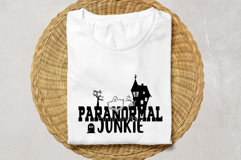 Ghost Hunt SVG: Paranormal Junkie Design (digital Download) - Etsy