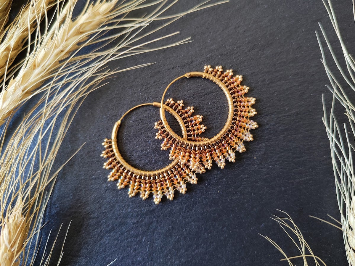 Handmade Crescent Moon Hoop Earrings neomi in - Etsy
