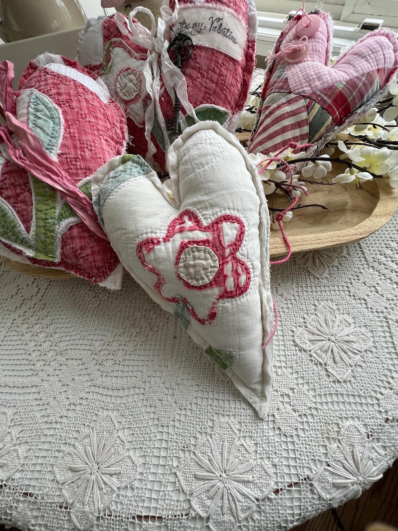 Vintage Quilt Valentine Heart / Table Sitter/bowl Filler/ Pillow Tuck ...