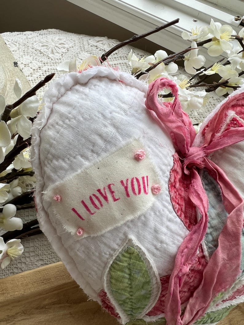 Vintage Quilt Valentine Heart / Table Sitter/bowl Filler/ Pillow Tuck ...