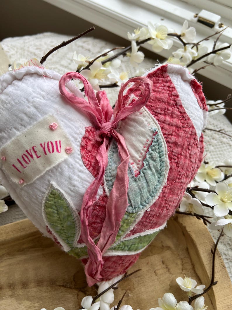 Vintage Quilt Valentine Heart / Table Sitter/bowl Filler/ Pillow Tuck ...