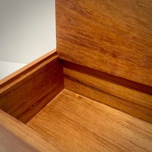 Handcrafted Cherry & Spanish Cedar Keepsake Box - Jewelry Box - Wood ...