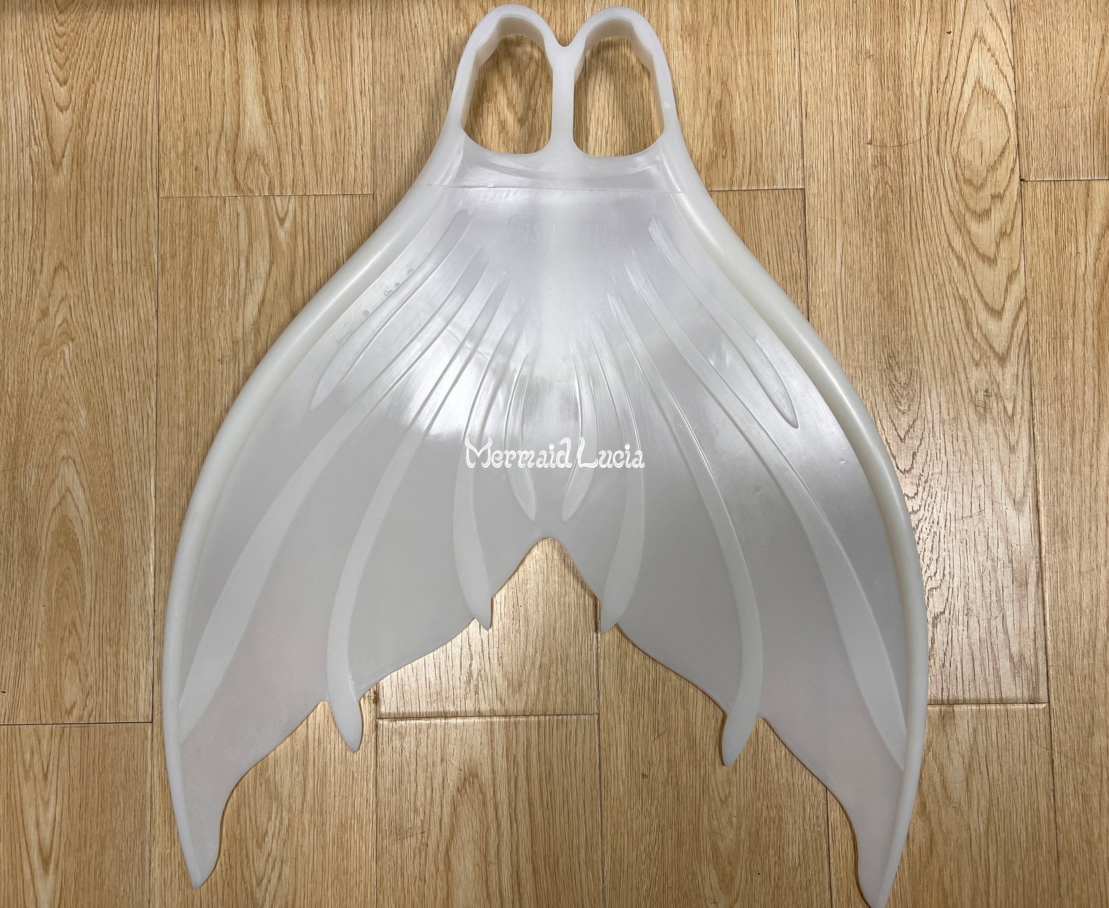 Patent-protected Fishbone Pattern 100% Silicone Colorful Mermaid Tail ...