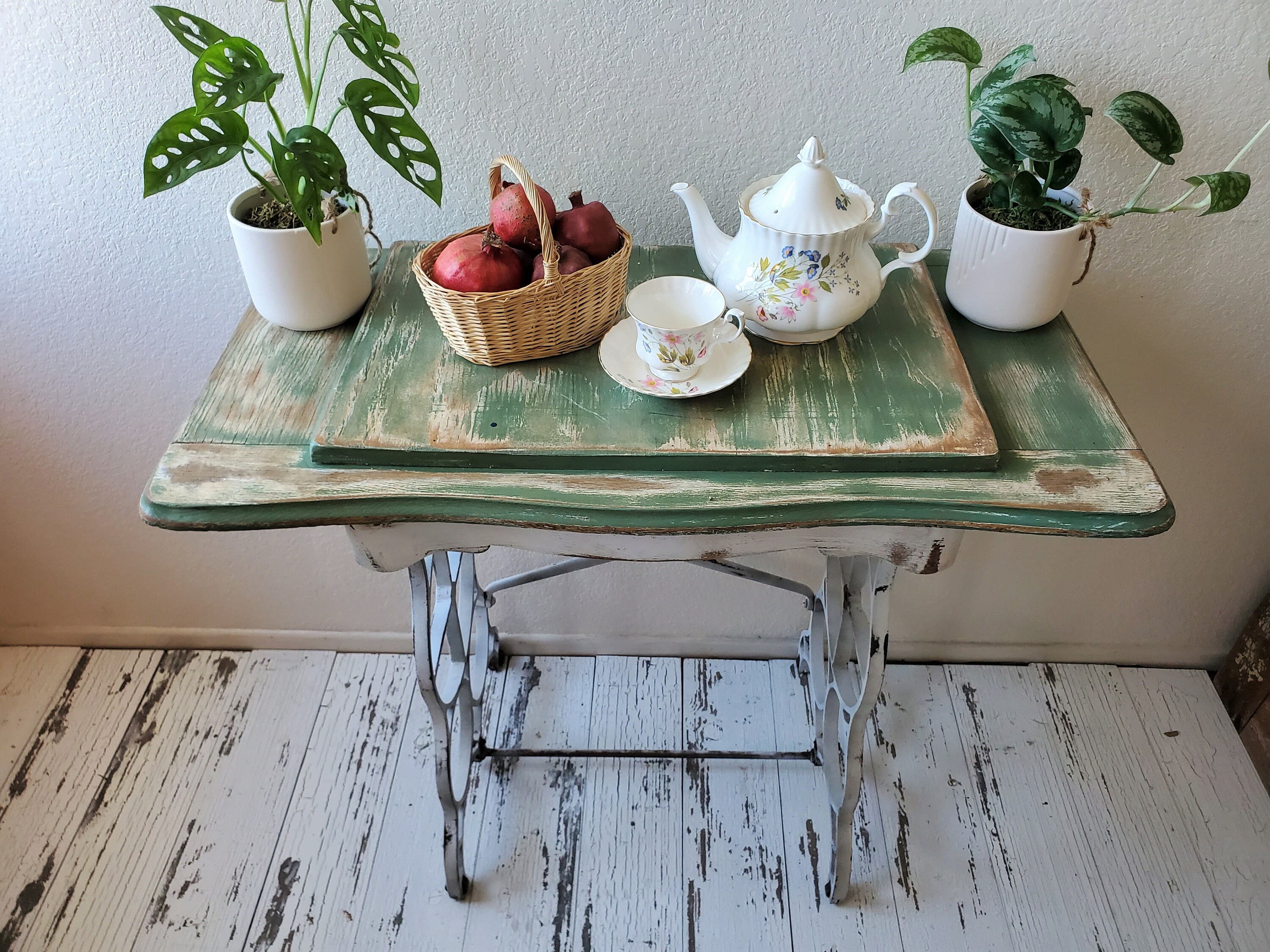 Vintage Cast Iron Sewing Machine Base With Sage Green Painted - Etsy
