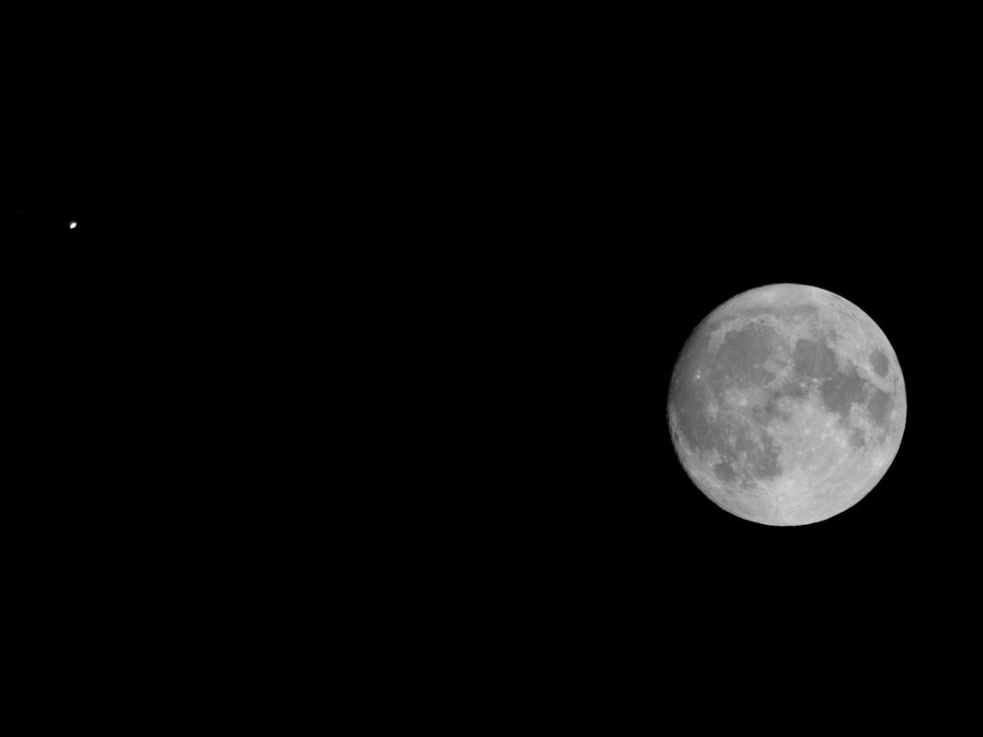 Saturn and the Moon Together Night Sky Space Planet Photo Poster Art ...