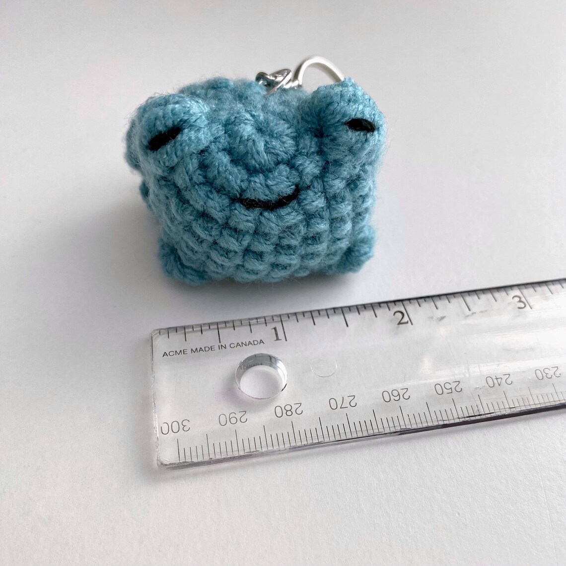 Green Frog Crochet Keychain, Kawaii Amigurumi Froggy Plush Keychain ...