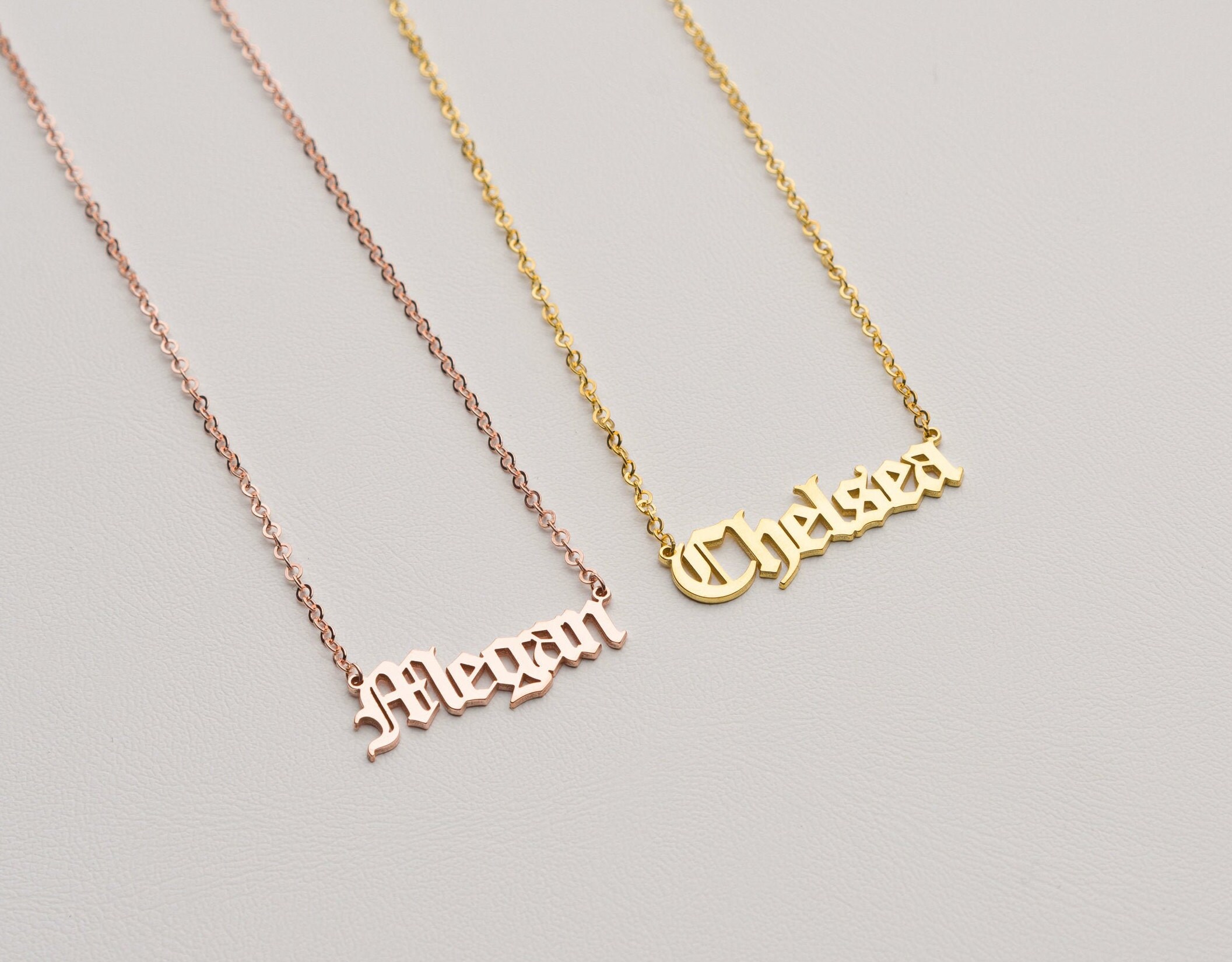 Collar de nombre inglés antiguo collar personalizado de | Etsy