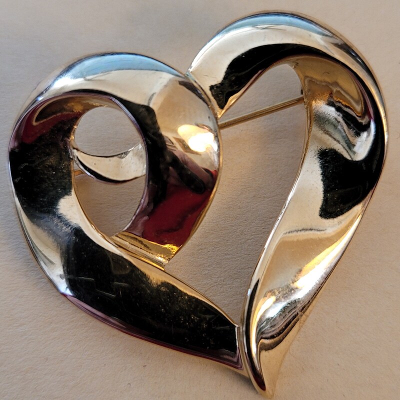 Heart Brooch - Etsy