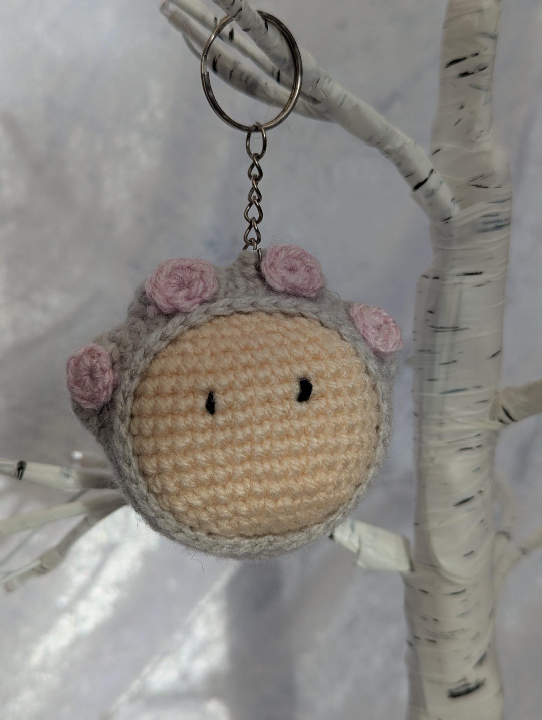 Amigurumi Head in Cat Paw Keyring,cute Keyring, Crocheted Keyring, Grey ...