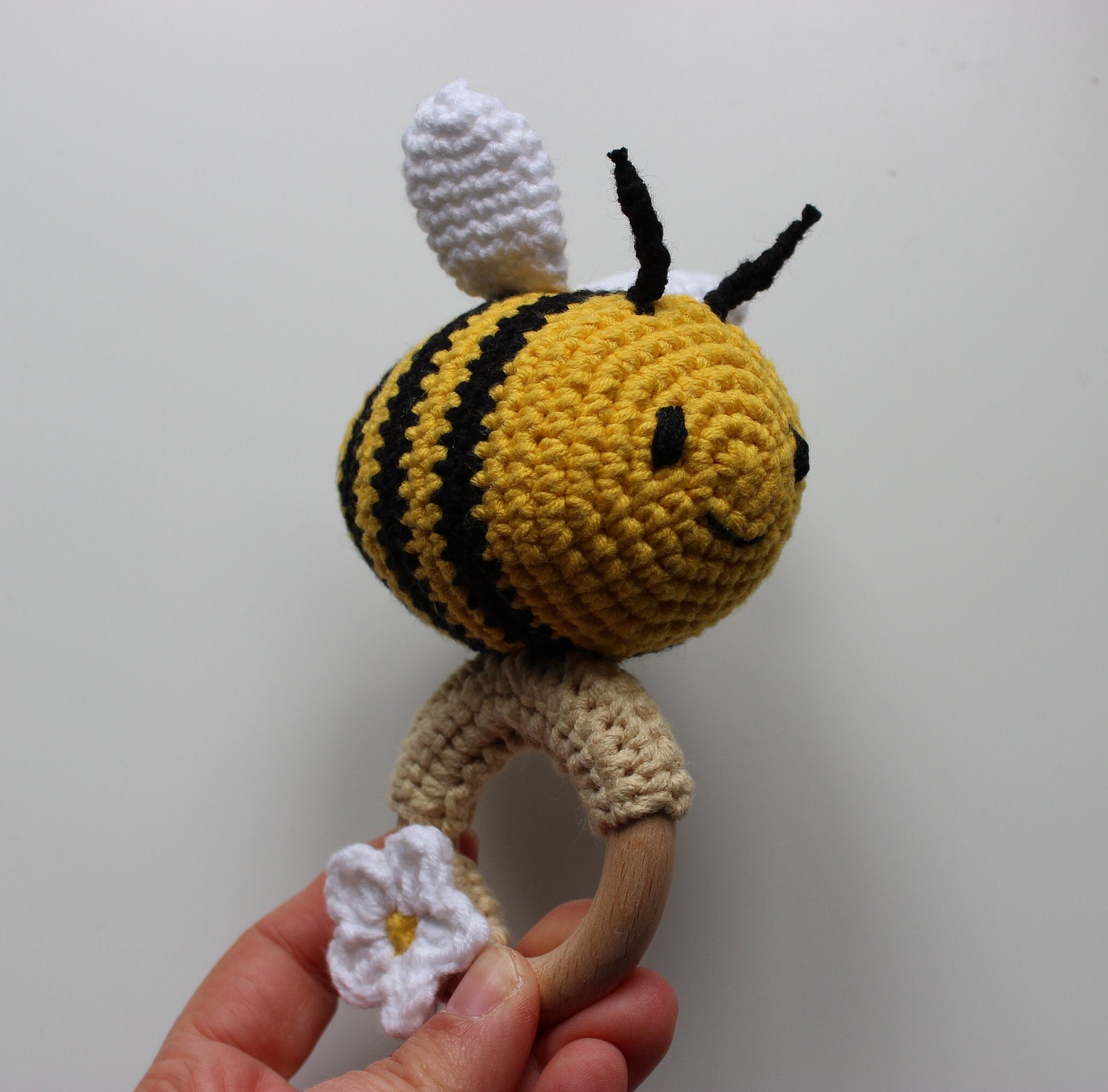 Maja the Bee Baby Rattle Crochet Pattern - Etsy