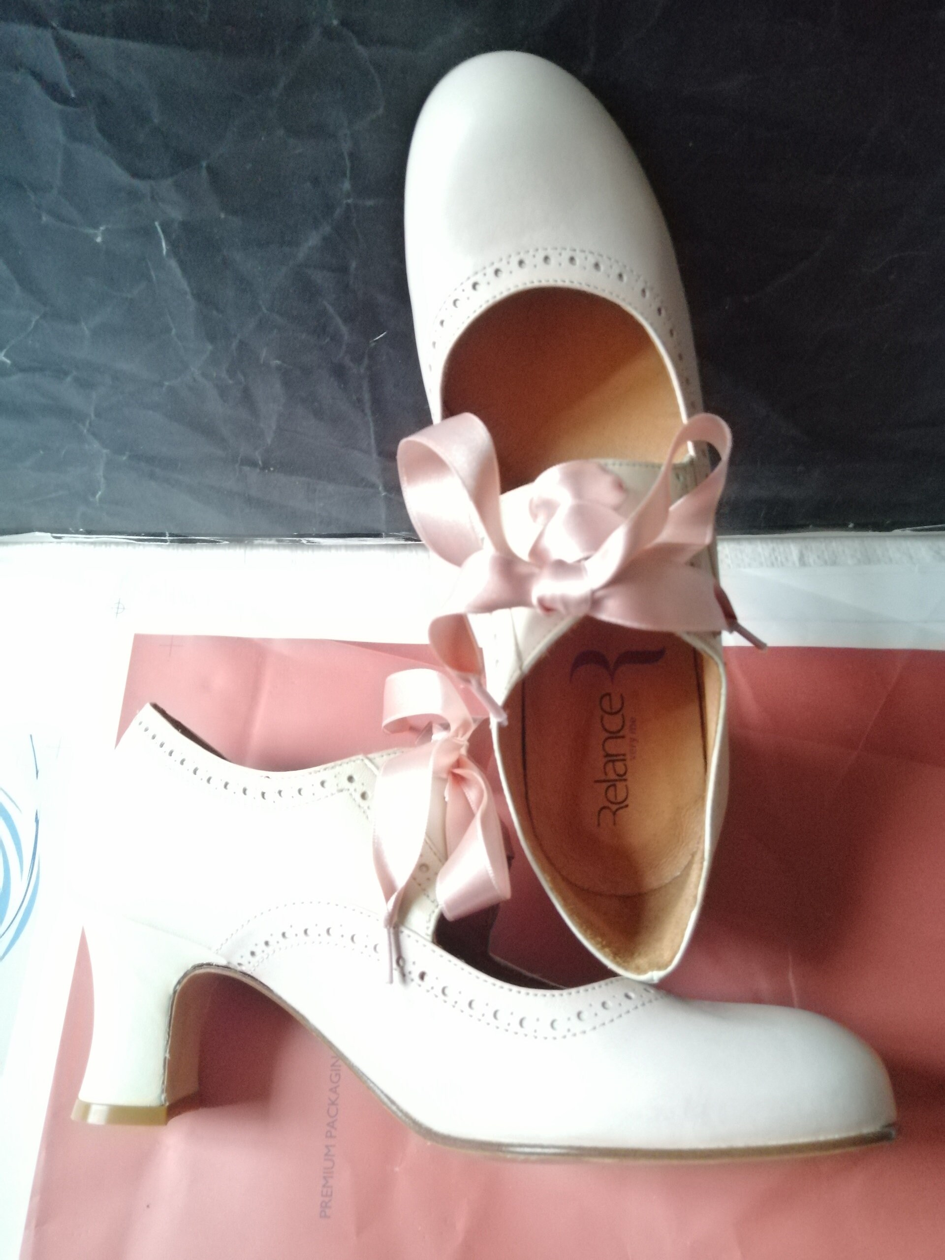 WOMEN Beige & Pink Leather Brogue Shoes, Retro Style New - Etsy
