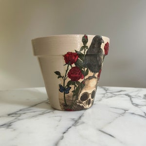 Decoupage Skull Plant Pot: Crow and Roses, Halloween Decor - Etsy