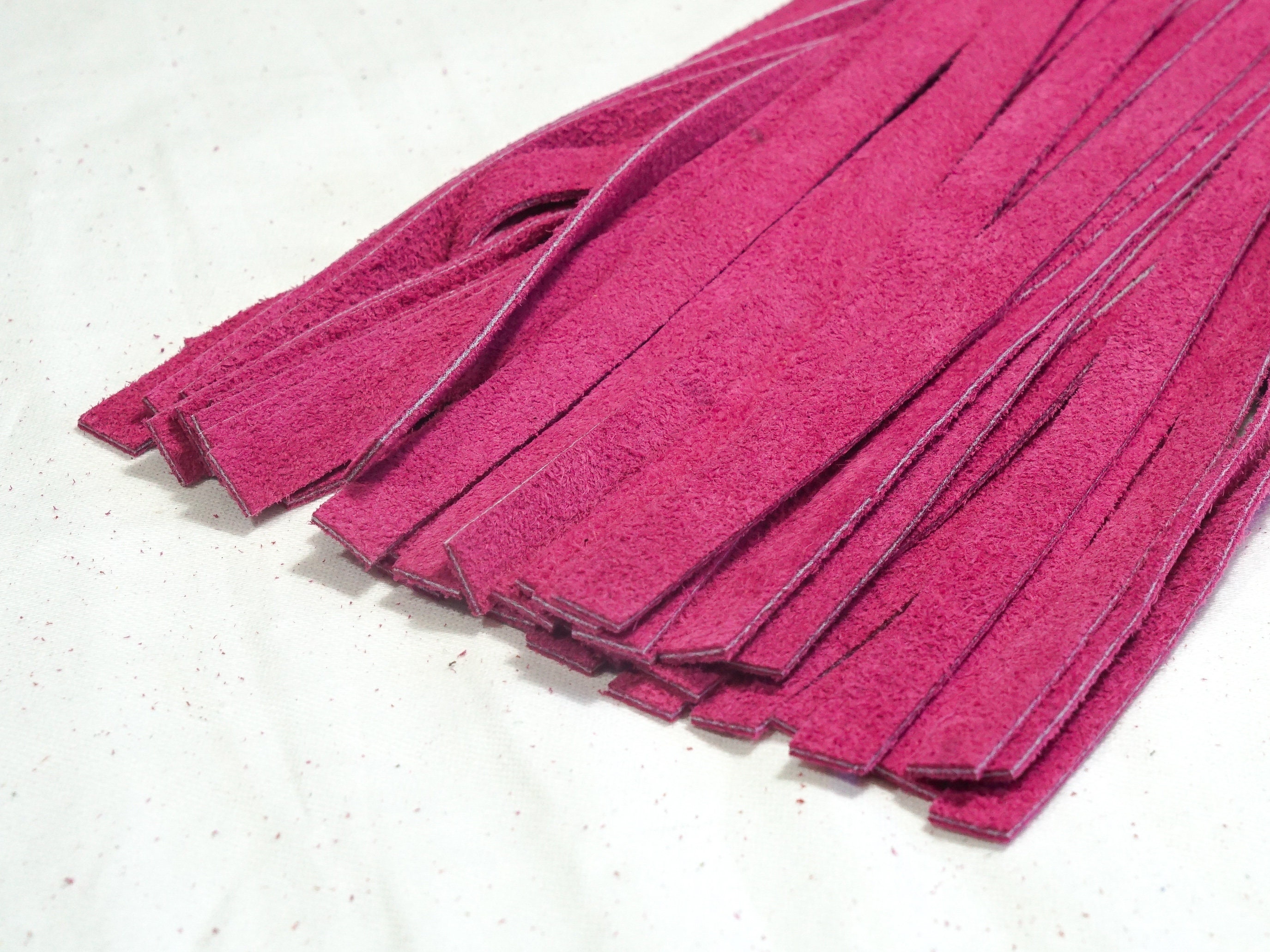 Florentine Finger Loop poi Handle Floggers Pink - Etsy