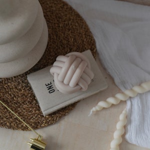 Large KNOT Candle - Rope Decorative Candle, Ball of Yarn Scented ...