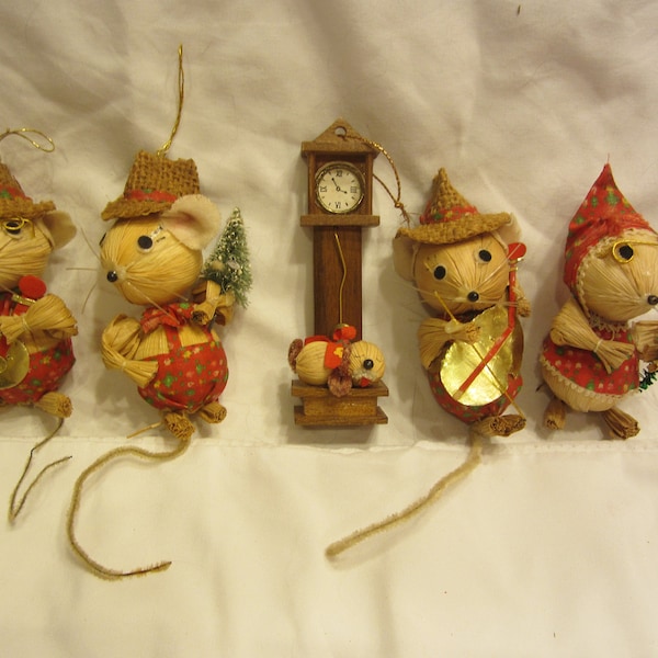 Cat and Mouse Clock - Etsy